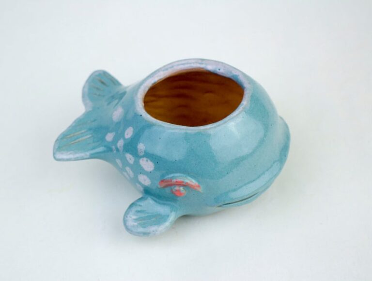 Animal planter whale pot, Whale, Whale ceramic pot, Succulent pot ...